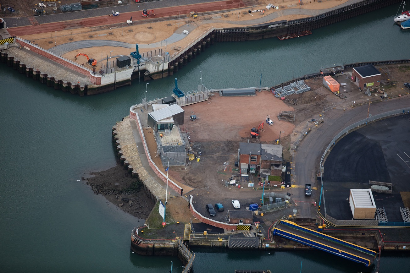 £67m Ipswich Tidal Flood Barrier Wins Top Engineering Award - Industry News
