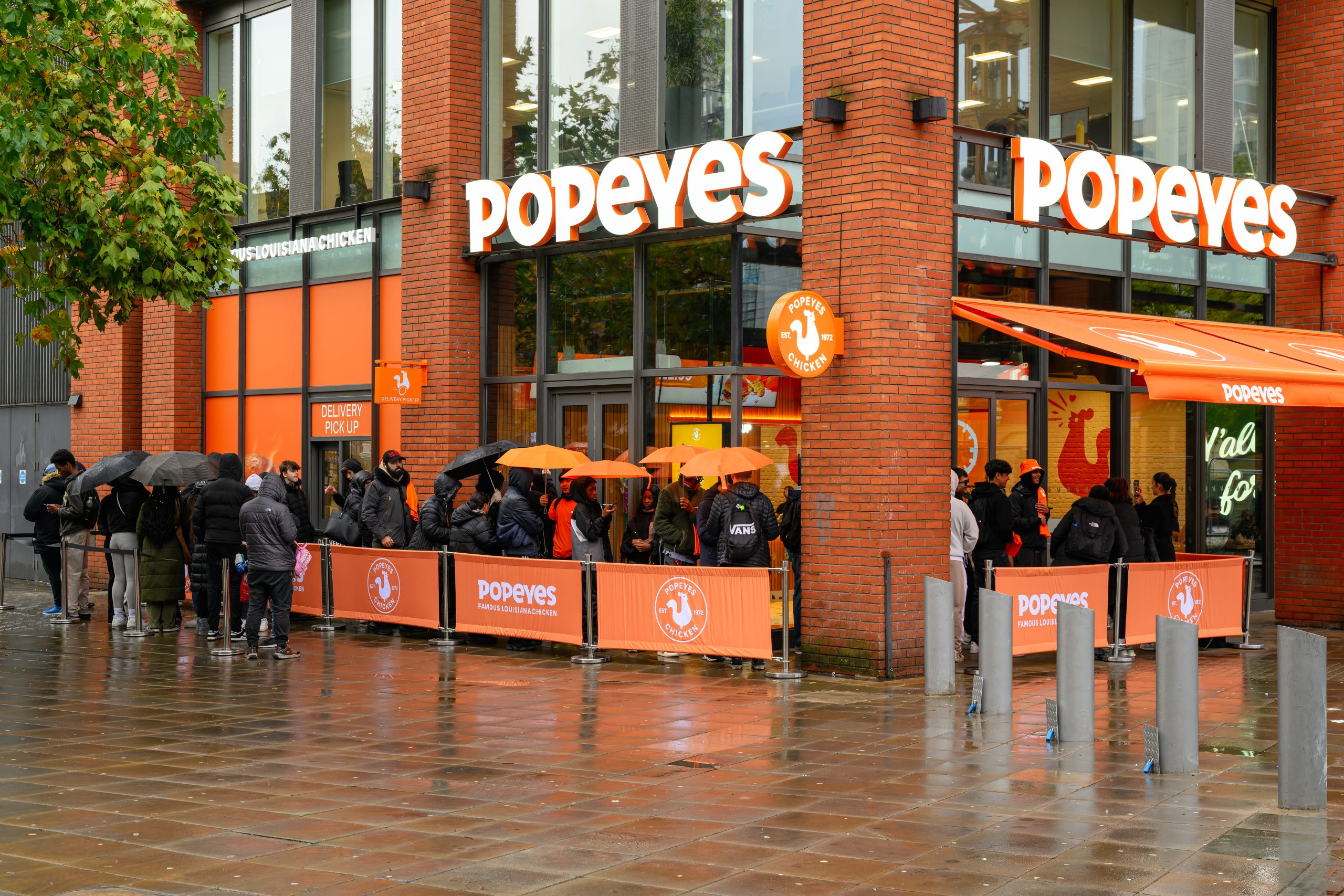 Popeyes® UK celebrates milestone 50th store opening and announces ...