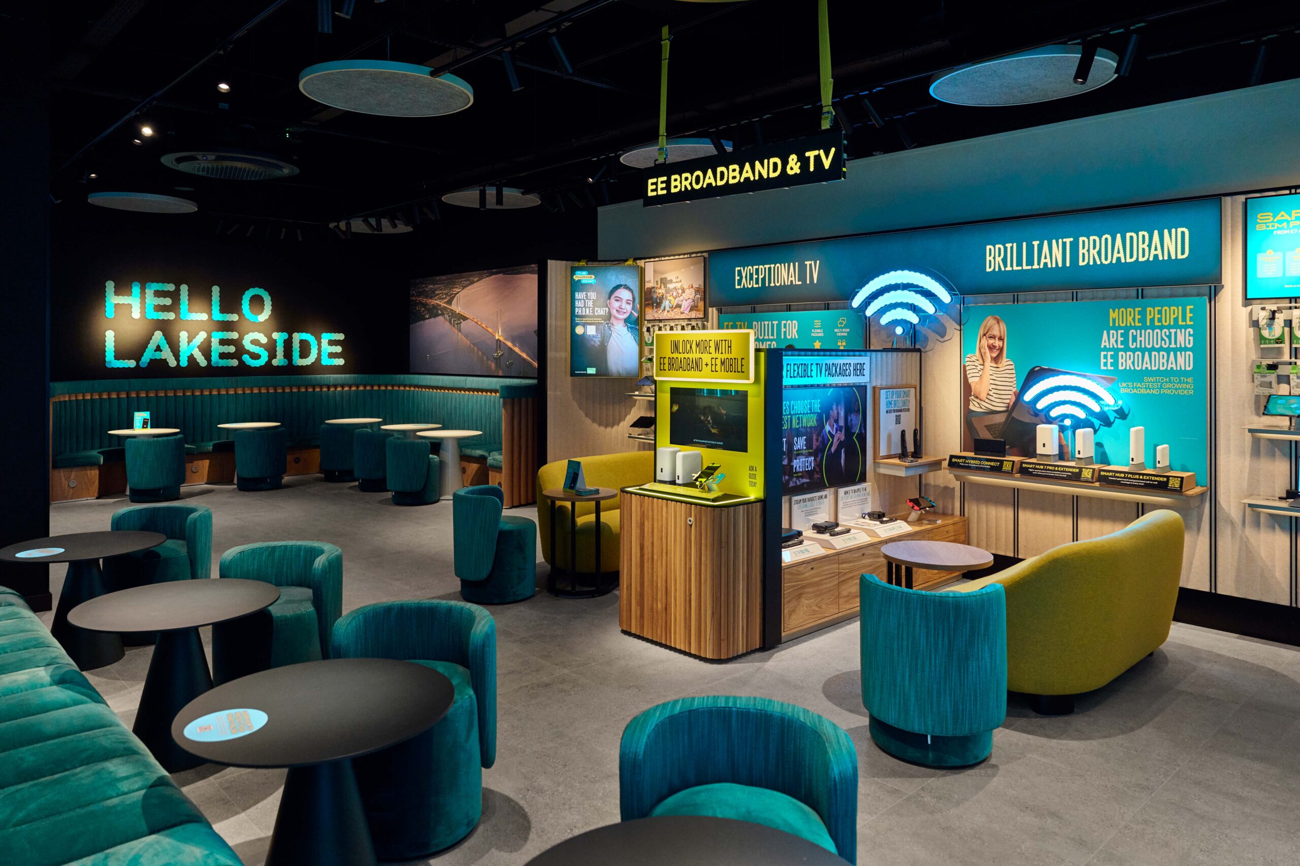 Roaring start: EE launches first experience store of 2026 in Lakeside ...